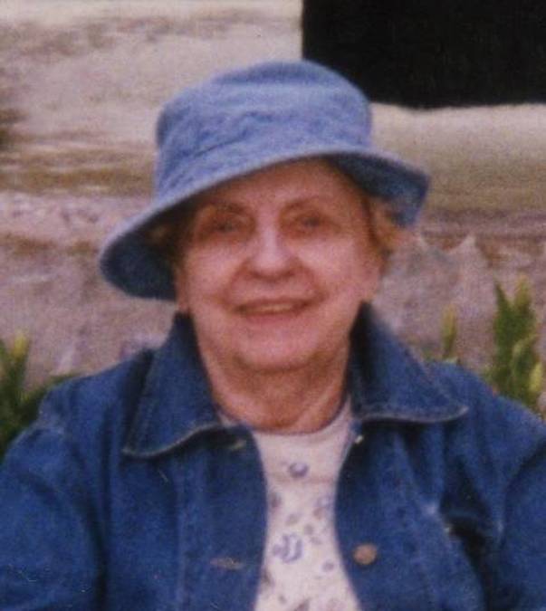 Laura Malinowski's Instagram, Twitter & Facebook on IDCrawl